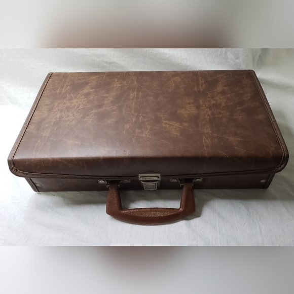 Vintage | Storage & Organization | Vintage Brown Cassette Tape Storage ...